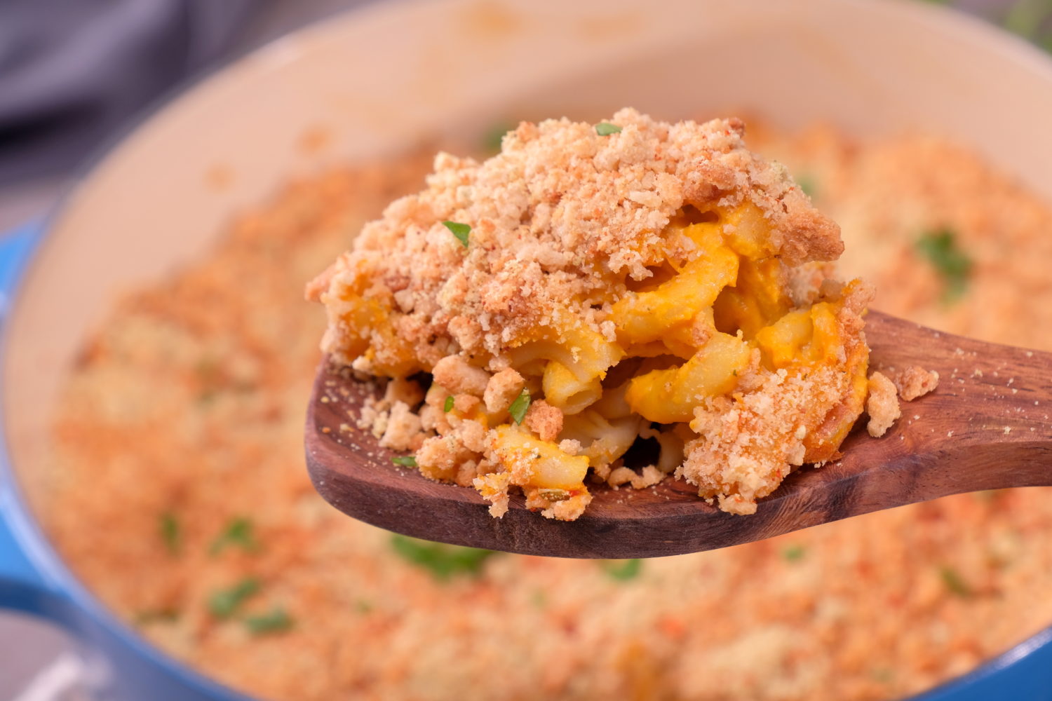 Gochujang Sriracha Baked Mac & Cheese | Meatless Makeovers